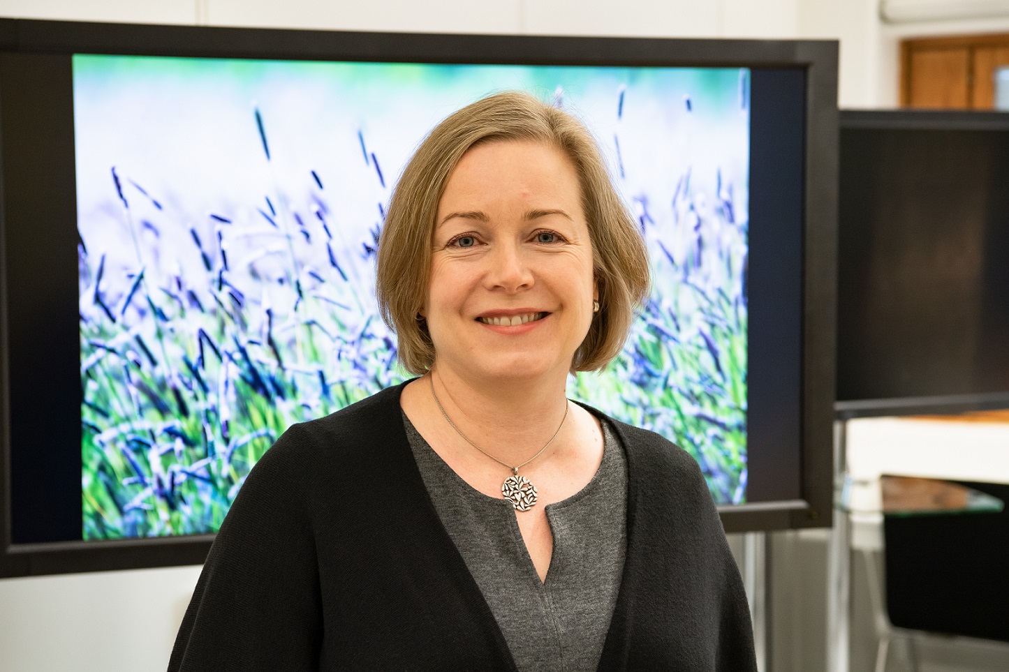 Tuore professori Marjut Roponen tutkii ympäristöaltisteiden ...